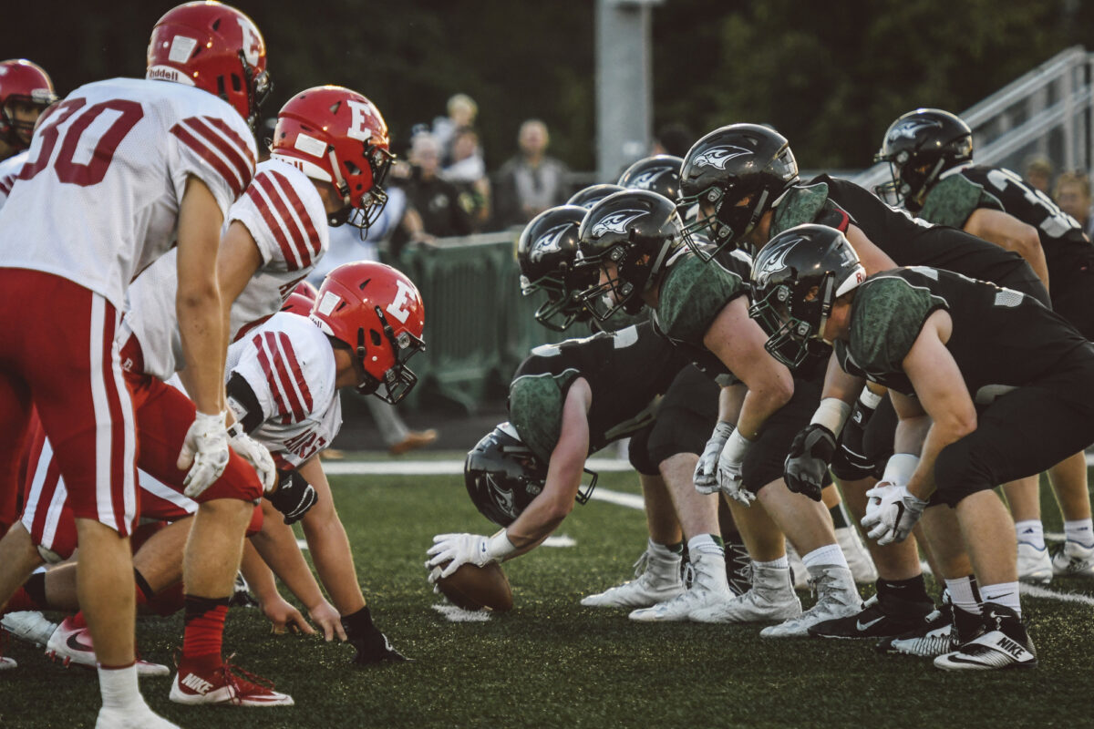 How to Build and Coach Your Offensive Line • Hudl Blog