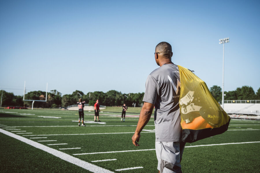 10 Tips to Become a Successful Volunteer Coach • Hudl Blog