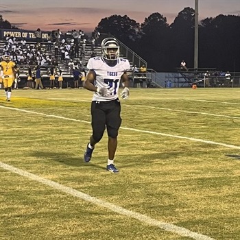 Emmanuel Robinson - Hudl