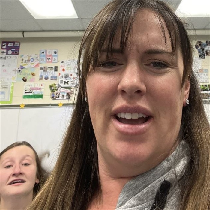 Mara Davis's Instagram, Twitter & Facebook on IDCrawl