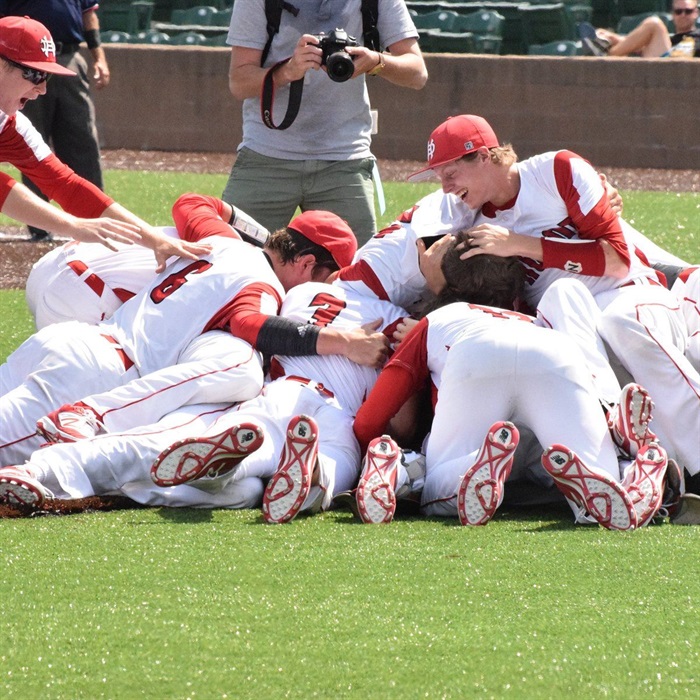 Boys' Varsity Baseball | High School Sports | Home | Hudl