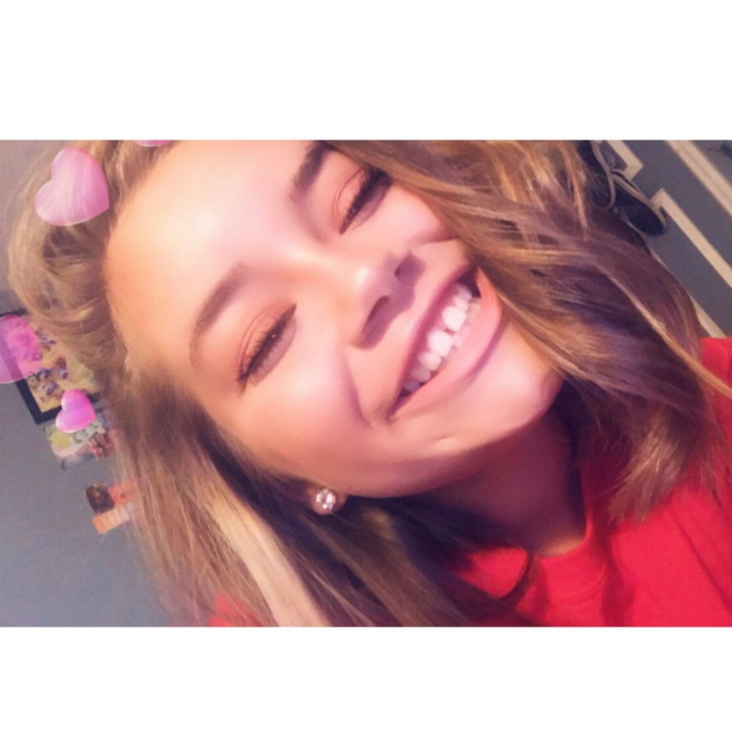 Chloe Clements's Instagram, Twitter & Facebook on IDCrawl