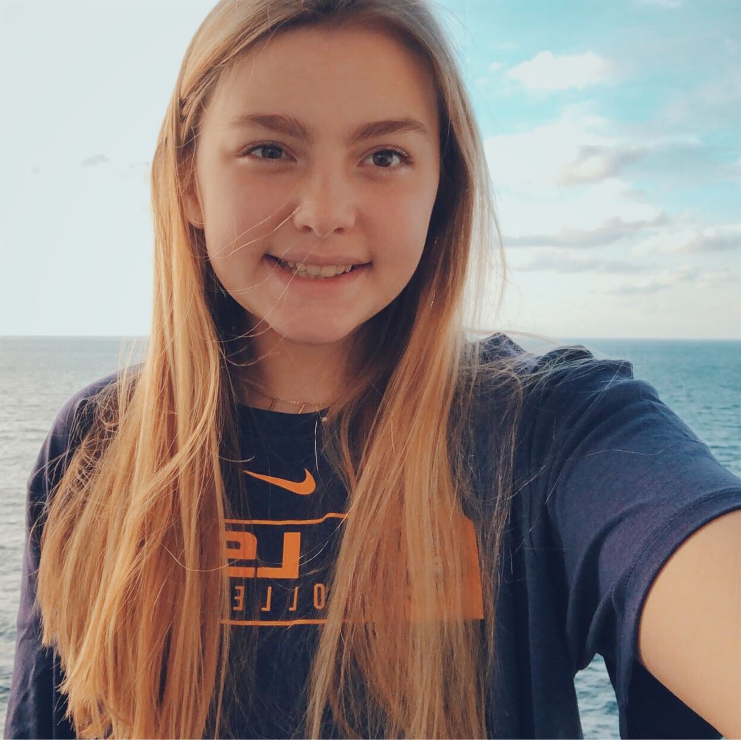 Sarah Roth's Instagram, Twitter & Facebook on IDCrawl