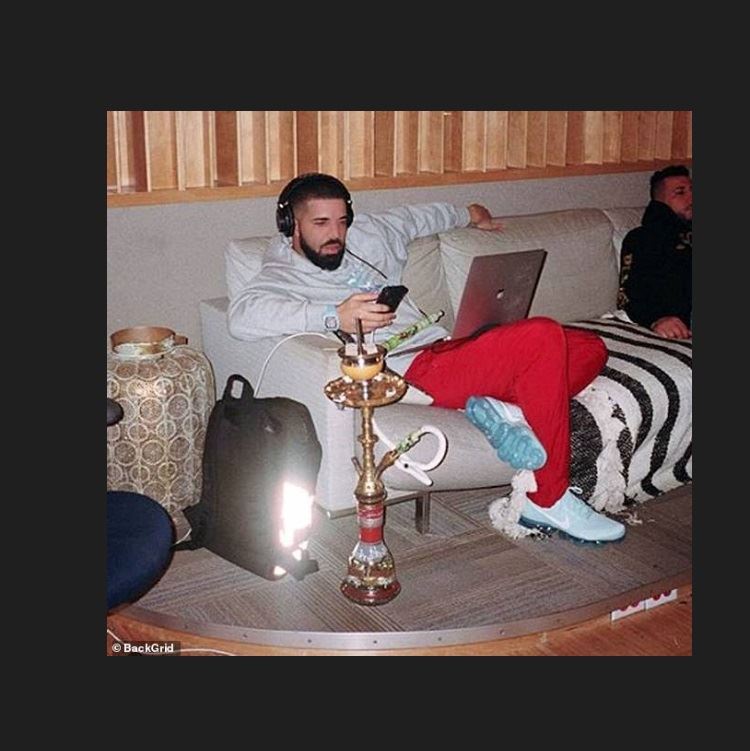 Drake Smoking Hookah Pipe