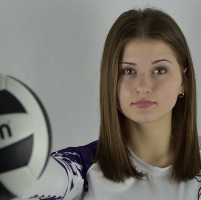 Ashley Schmeling's Instagram, Twitter & Facebook on IDCrawl