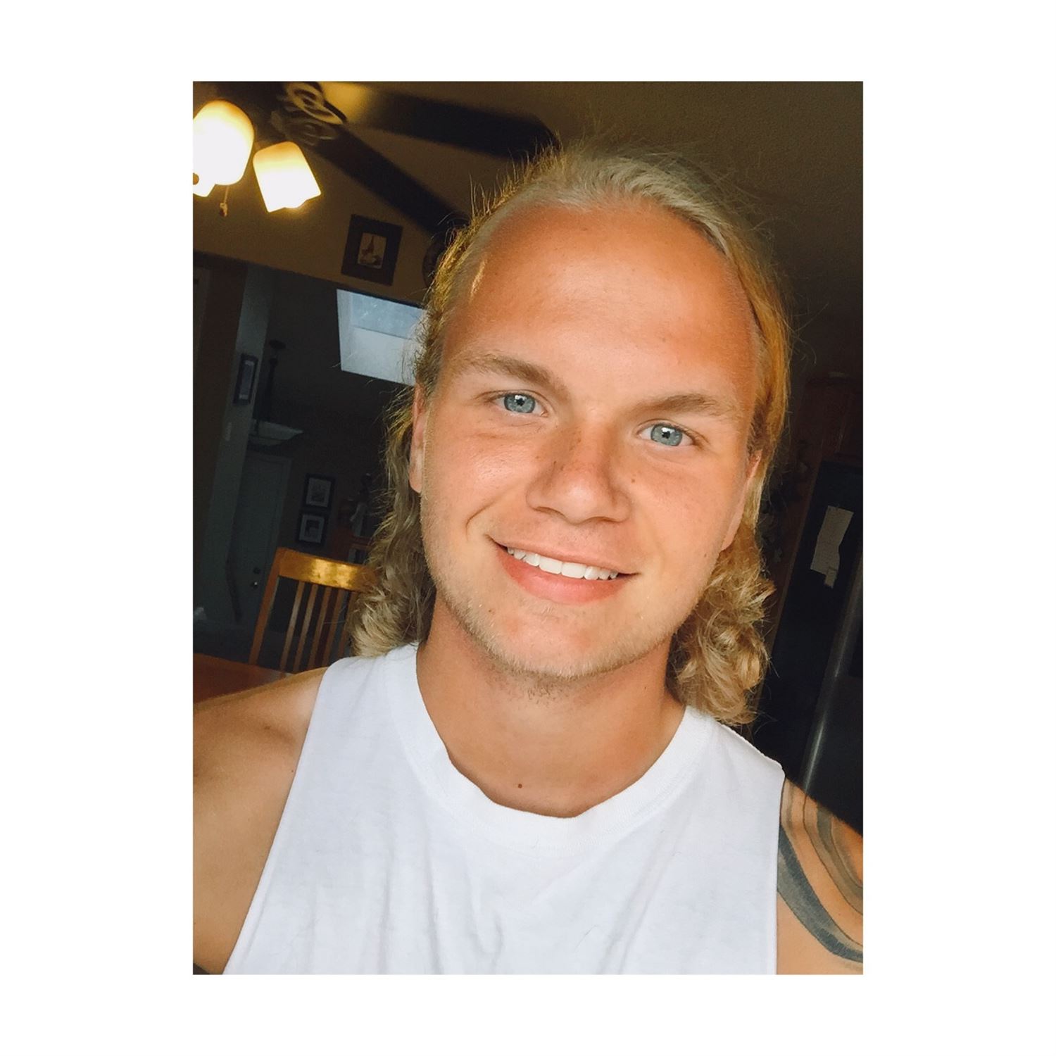 Sam Malone's Instagram, Twitter & Facebook on IDCrawl